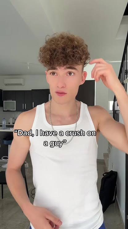 hey guys I’m proud of my orientation 🥰🥰🥰🥰🥰 - Faxo