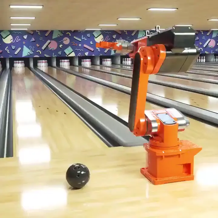 Robot Strike 😂 - Video - Faxo